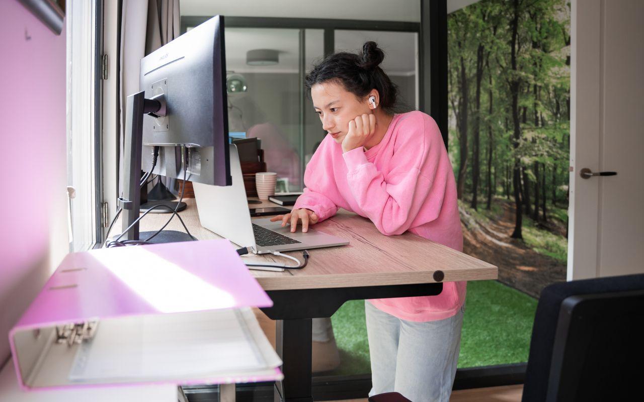 7 Tips for Making Your Workspace More Comfortable – Alejandra's Life