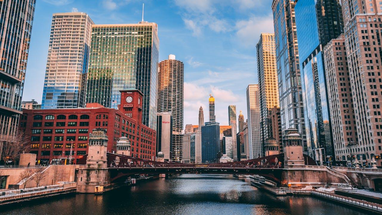 Best Places to See in Chicago: Must-Visit Attractions for Every ...